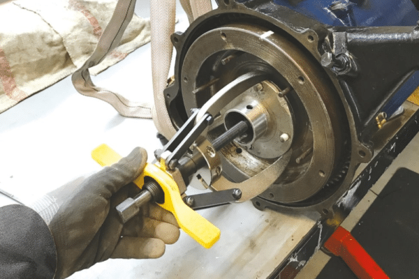 What Are The Different Types Of Pullers? - Tools Head